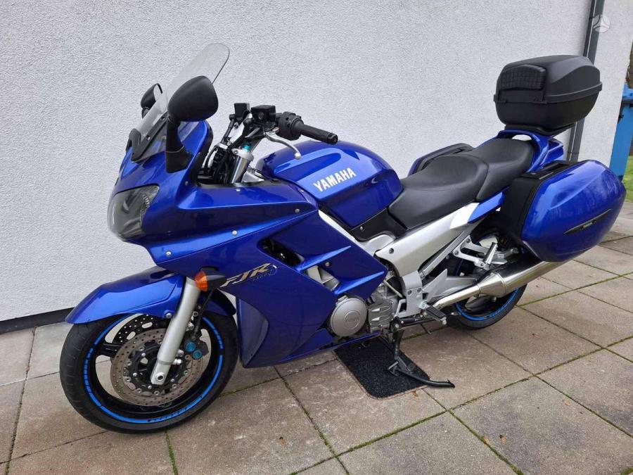 Yamaha FJR 1300 2001 in Prienai, with an engine capacity of 1.30 L and mileage of 43 thousand km for 3300 €, photo 7 on AUTOMOTO.COM.LV