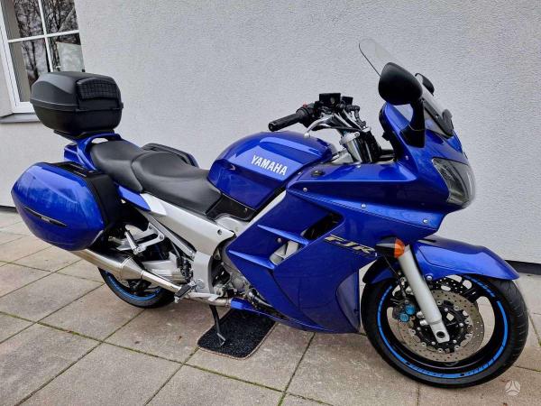 Yamaha FJR 1300 2001 in Prienai, with an engine capacity of 1.30 L and mileage of 43 thousand km for 3300 €, photo 9 on AUTOMOTO.COM.LV
