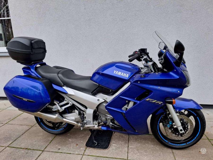 Yamaha FJR 1300 2001 in Prienai, with an engine capacity of 1.30 L and mileage of 43 thousand km for 3300 €, photo 18 on AUTOMOTO.COM.LV