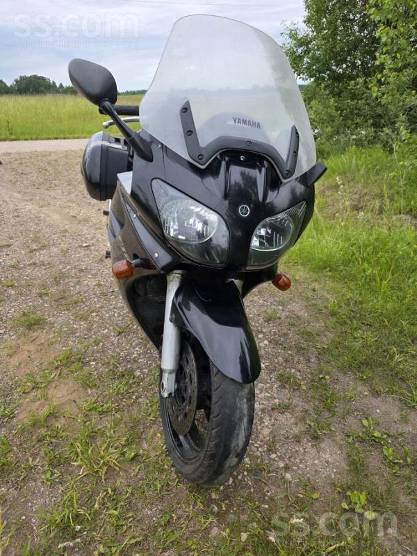 Ямаха FJR 1300 2001 в Даугавпилс, объемом двигателя 1.30 л и пробегом 0 тыс. км за 850 €, фото 2 на AUTOMOTO.COM.LV