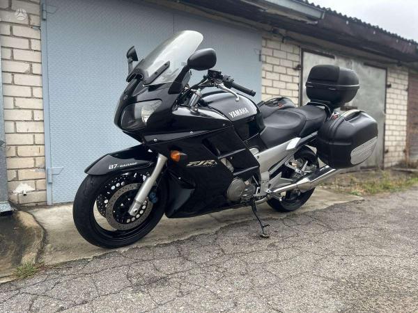 Yamaha FJR 1300 2001 in Birstonas, with an engine capacity of 1.30 L and mileage of 38 thousand km for 3299 €, photo 2 on AUTOMOTO.COM.LV