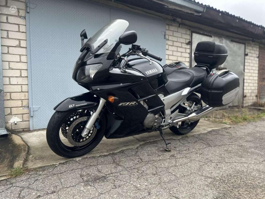 Yamaha FJR 1300 2001 Birštonas, ar dzinēja tilpumu 1.30 L un nobraukumu 38 tūkst. km par 3299 €, foto 3 vietnē AUTOMOTO.COM.LV