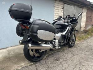 Yamaha FJR 1300 2001 Birštonas, ar dzinēja tilpumu 1.30 L un nobraukumu 38 tūkst. km par 3299 €, foto 4 vietnē AUTOMOTO.COM.LV