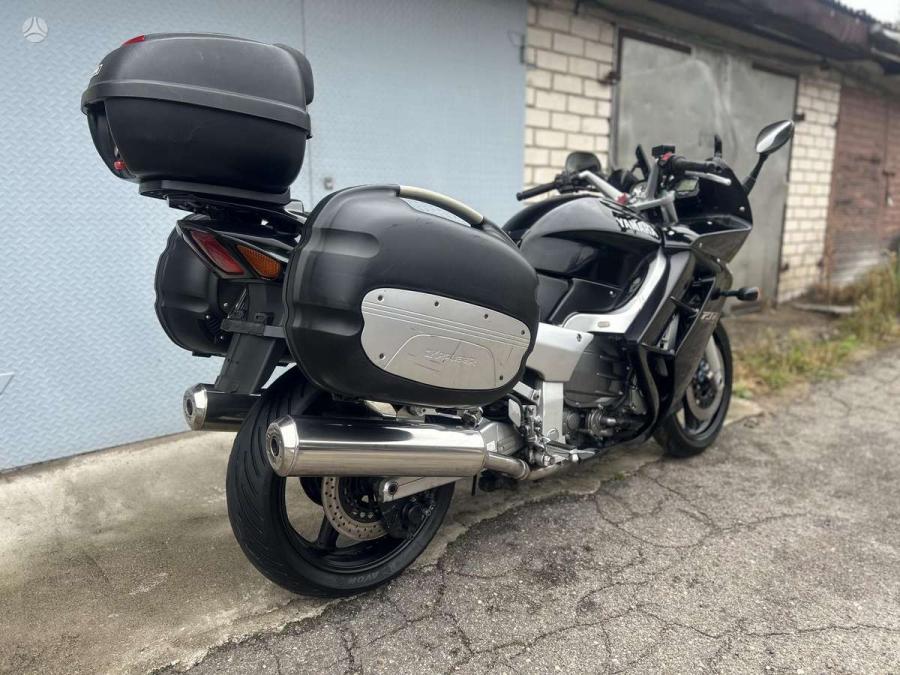 Yamaha FJR 1300 2001 Birštonas, ar dzinēja tilpumu 1.30 L un nobraukumu 38 tūkst. km par 3299 €, foto 4 vietnē AUTOMOTO.COM.LV