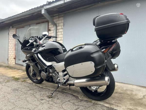 Yamaha FJR 1300 2001 in Birstonas, with an engine capacity of 1.30 L and mileage of 38 thousand km for 3299 €, photo 4 on AUTOMOTO.COM.LV