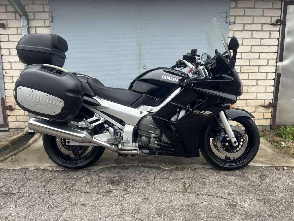 Yamaha FJR 1300 2001 in Birstonas, with an engine capacity of 1.30 L and mileage of 38 thousand km for 3299 €, photo 6 on AUTOMOTO.COM.LV