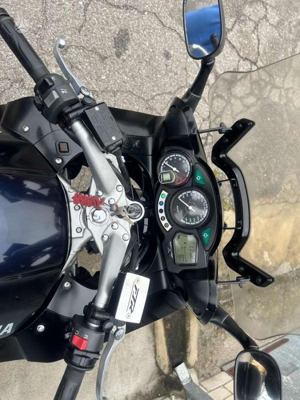 Yamaha FJR 1300 2001 in Birstonas, with an engine capacity of 1.30 L and mileage of 38 thousand km for 3299 €, photo 8 on AUTOMOTO.COM.LV