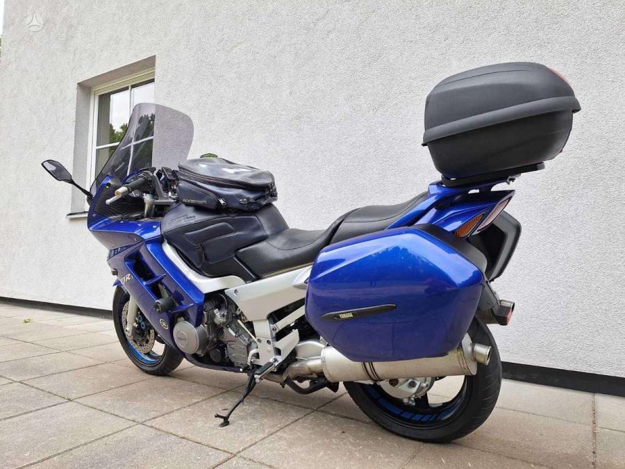 Yamaha FJR 1300 2001 Prienai, ar dzinēja tilpumu 1.30 L un nobraukumu 0 tūkst. km par 3150 €, foto 9 vietnē AUTOMOTO.COM.LV