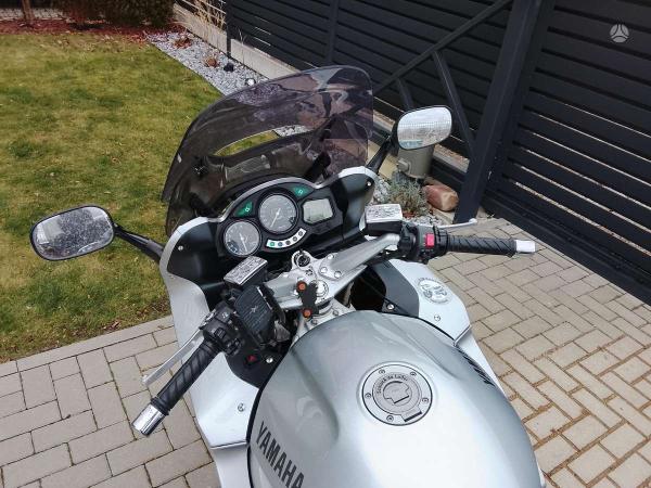 Yamaha FJR 1300 2002 in Kaunas, with an engine capacity of 1.30 L and mileage of 58 thousand km for 3500 €, photo 4 on AUTOMOTO.COM.LV