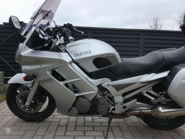 Yamaha FJR 1300 2002 in Kaunas, with an engine capacity of 1.30 L and mileage of 58 thousand km for 3500 €, photo 5 on AUTOMOTO.COM.LV