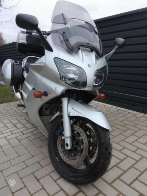 Yamaha FJR 1300 2002 in Kaunas, with an engine capacity of 1.30 L and mileage of 58 thousand km for 3500 €, photo 6 on AUTOMOTO.COM.LV