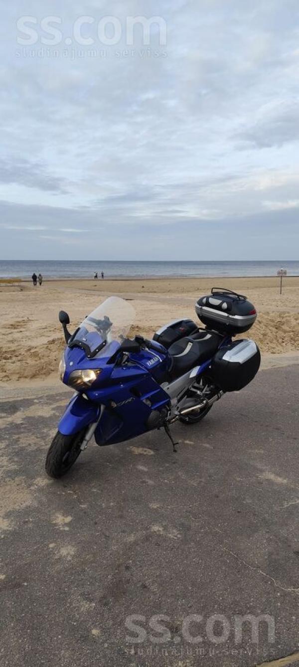 Ямаха FJR 1300 2002 в Бауска, объемом двигателя 1.30 л и пробегом 0 тыс. км за 3200 €, фото 1 на AUTOMOTO.COM.LV