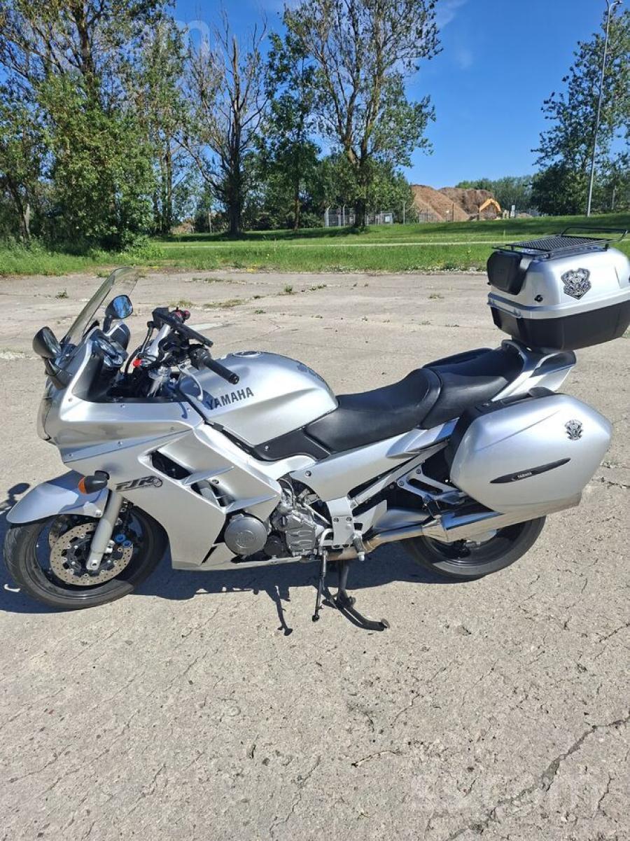 Yamaha FJR 1300 2002 Liepāja, ar dzinēja tilpumu 1.30 L un nobraukumu 0 tūkst. km par 5235 €, foto 1 vietnē AUTOMOTO.COM.LV