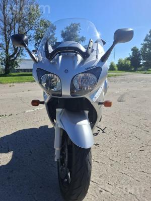 Yamaha FJR 1300 2002 Liepāja, ar dzinēja tilpumu 1.30 L un nobraukumu 0 tūkst. km par 5235 €, foto 4 vietnē AUTOMOTO.COM.LV