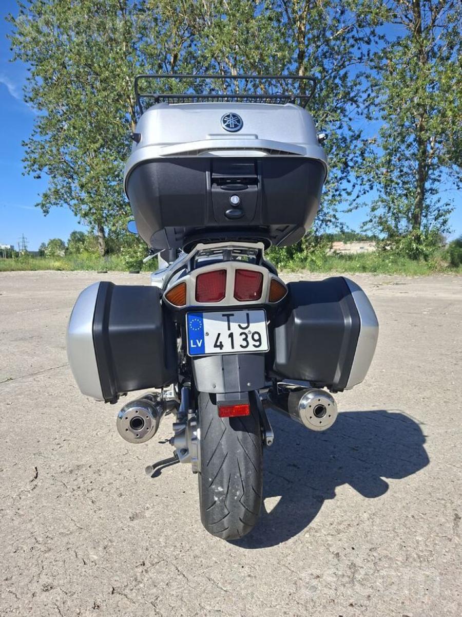 Yamaha FJR 1300 2002 Liepāja, ar dzinēja tilpumu 1.30 L un nobraukumu 0 tūkst. km par 5235 €, foto 5 vietnē AUTOMOTO.COM.LV