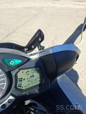 Yamaha FJR 1300 2002 Liepāja, ar dzinēja tilpumu 1.30 L un nobraukumu 0 tūkst. km par 5235 €, foto 11 vietnē AUTOMOTO.COM.LV