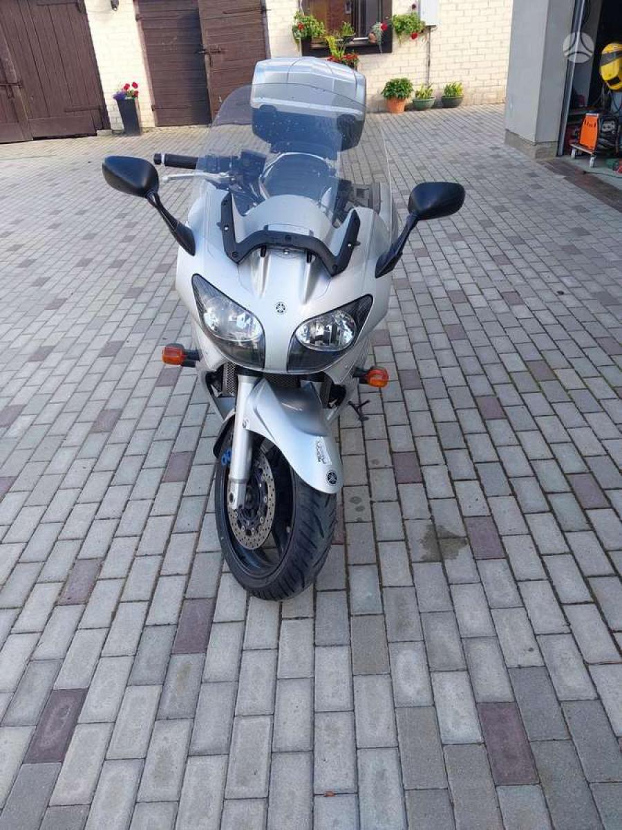 Ямаха FJR 1300 2003 в Ионишкис, объемом двигателя 1.30 л и пробегом 75 тыс. км за 2980 €, фото 3 на AUTOMOTO.COM.LV