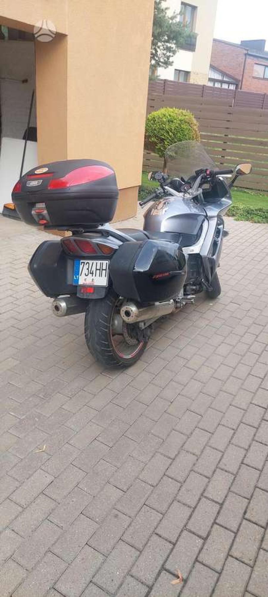 Yamaha FJR 1300 2003 in Vilnius, with an engine capacity of 1.30 L and mileage of 189 thousand km for 2000 €, photo 7 on AUTOMOTO.COM.LV
