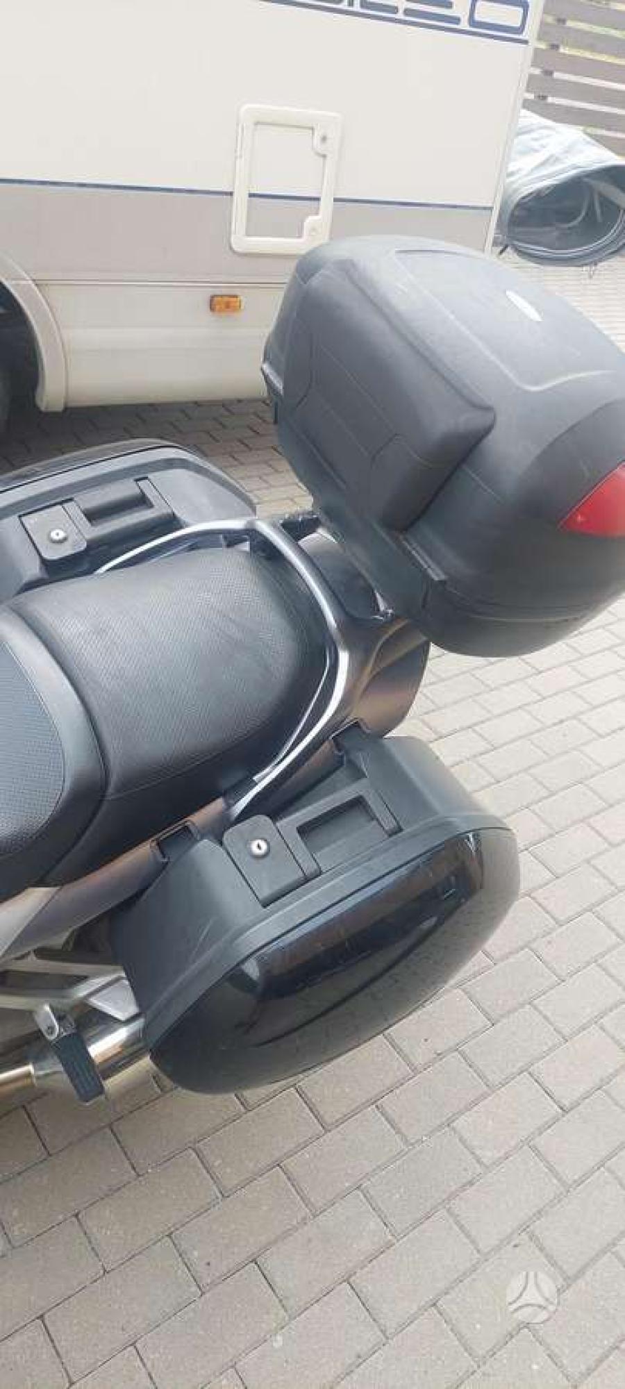Yamaha FJR 1300 2003 in Vilnius, with an engine capacity of 1.30 L and mileage of 189 thousand km for 2000 €, photo 10 on AUTOMOTO.COM.LV