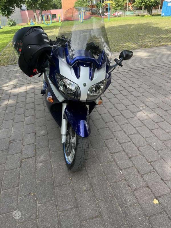 Ямаха FJR 1300 2003 в Науйойи-Акмяне, объемом двигателя 1.30 л и пробегом 47 тыс. км за 3200 €, фото 1 на AUTOMOTO.COM.LV