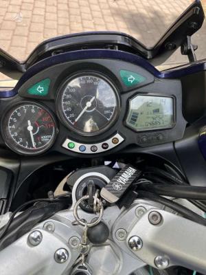 Ямаха FJR 1300 2003 в Науйойи-Акмяне, объемом двигателя 1.30 л и пробегом 47 тыс. км за 3200 €, фото 4 на AUTOMOTO.COM.LV