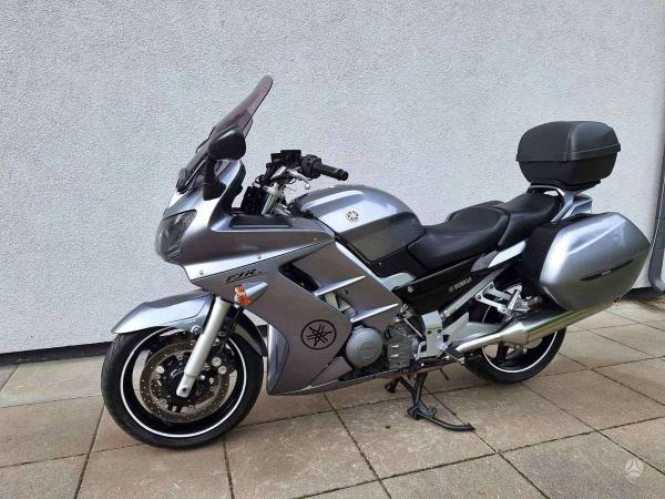 Yamaha FJR 1300 2003 in Prienai, with an engine capacity of 1.30 L and mileage of 44 thousand km for 3550 €, photo 2 on AUTOMOTO.COM.LV