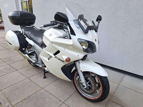 Ямаха FJR 1300 2004 в Пренай, объемом двигателя 1.30 л и пробегом 49 тыс. км за 3450 €, фото 5 на AUTOMOTO.COM.LV