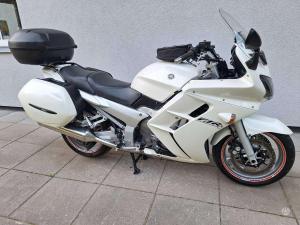 Yamaha FJR 1300 2004 in Prienai, with an engine capacity of 1.30 L and mileage of 49 thousand km for 3450 €, photo 6 on AUTOMOTO.COM.LV