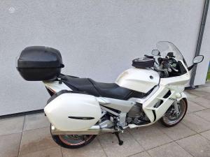 Yamaha FJR 1300 2004 in Prienai, with an engine capacity of 1.30 L and mileage of 49 thousand km for 3450 €, photo 14 on AUTOMOTO.COM.LV