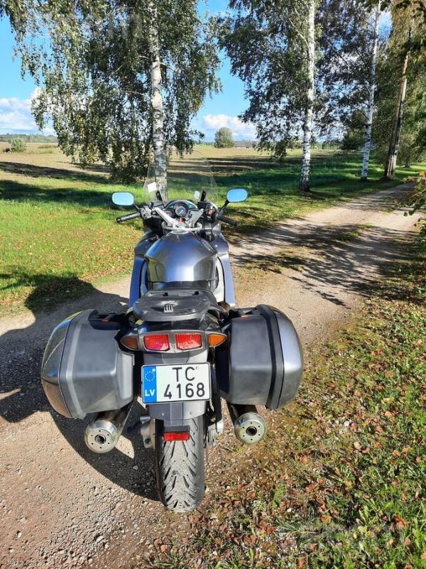 Yamaha FJR 1300 2004 in Ludza, with an engine capacity of 1.30 L and mileage of 0 thousand km for 2850 €, photo 4 on AUTOMOTO.COM.LV