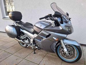 Yamaha FJR 1300 2005 in Prienai, with an engine capacity of 1.30 L and mileage of 41 thousand km for 3450 €, photo 4 on AUTOMOTO.COM.LV