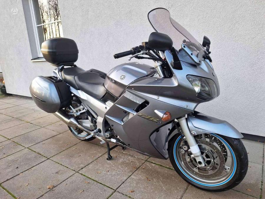 Yamaha FJR 1300 2005 in Prienai, with an engine capacity of 1.30 L and mileage of 41 thousand km for 3450 €, photo 6 on AUTOMOTO.COM.LV