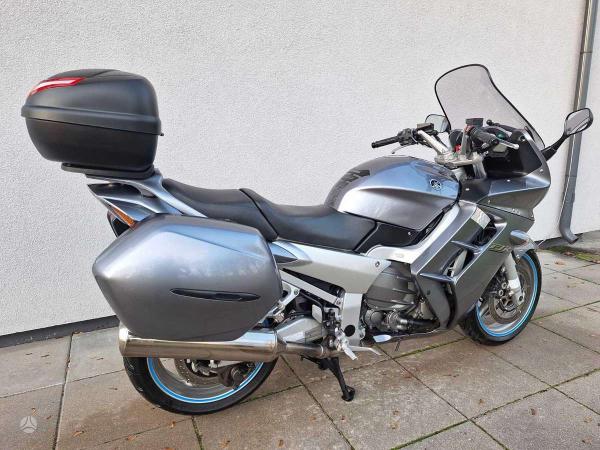 Yamaha FJR 1300 2005 in Prienai, with an engine capacity of 1.30 L and mileage of 41 thousand km for 3450 €, photo 9 on AUTOMOTO.COM.LV
