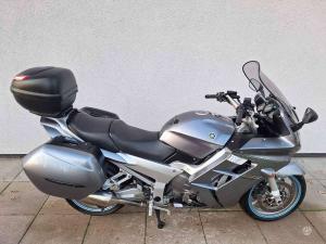 Yamaha FJR 1300 2005 in Prienai, with an engine capacity of 1.30 L and mileage of 41 thousand km for 3450 €, photo 10 on AUTOMOTO.COM.LV
