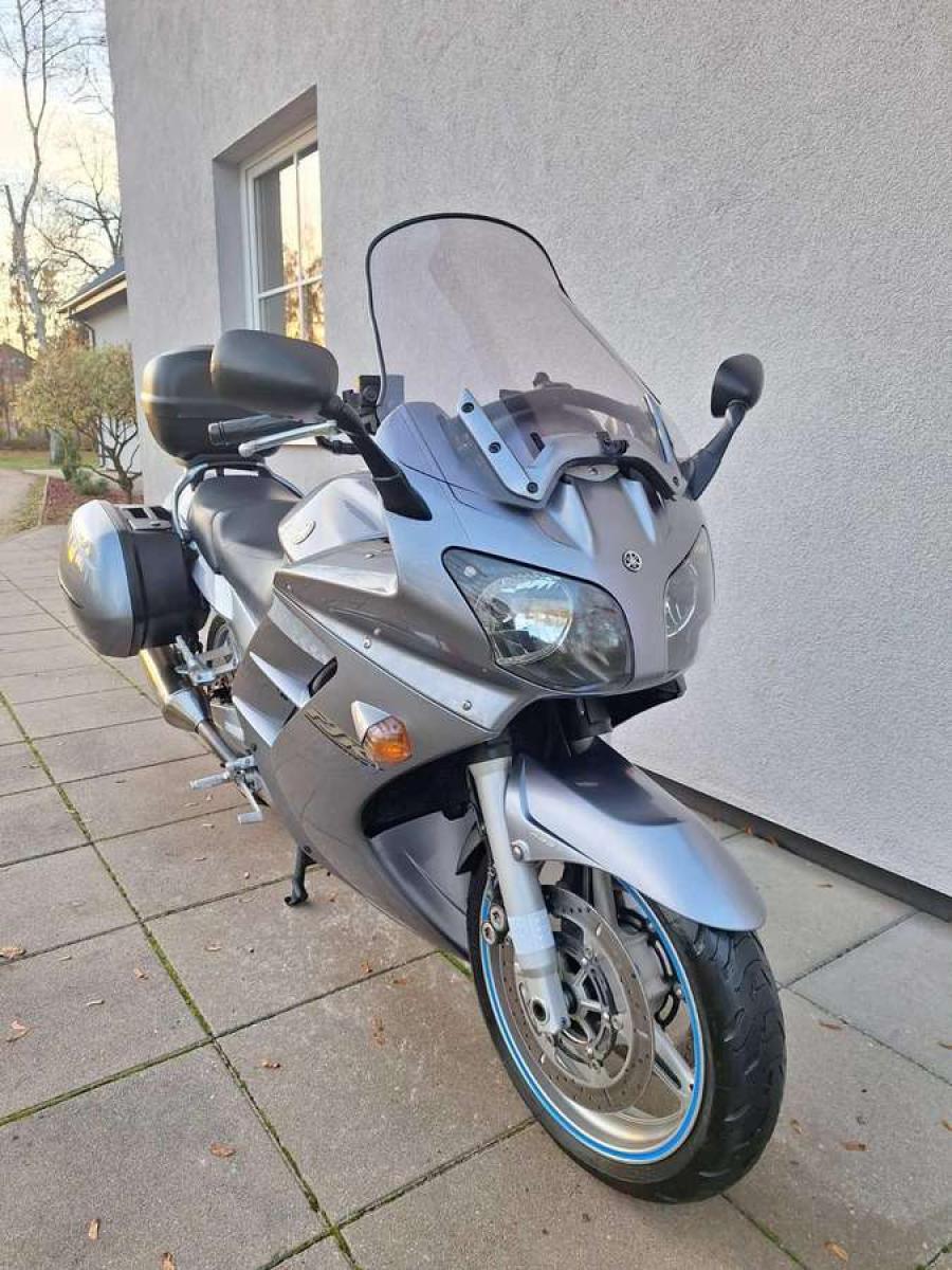 Yamaha FJR 1300 2005 in Prienai, with an engine capacity of 1.30 L and mileage of 41 thousand km for 3450 €, photo 13 on AUTOMOTO.COM.LV