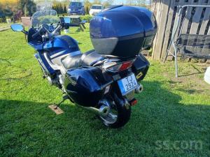 Yamaha FJR 1300 2006 in Ventspils, with an engine capacity of 1.30 L and mileage of 0 thousand km for 3900 €, photo 3 on AUTOMOTO.COM.LV