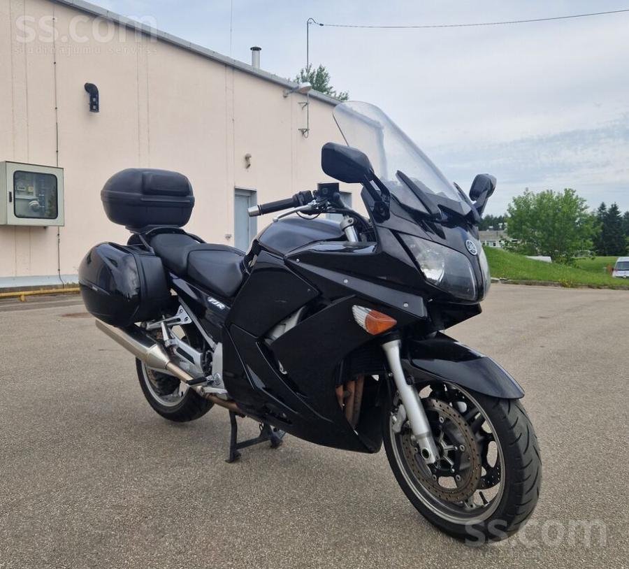 Yamaha FJR 1300 2007 in Ogre, with an engine capacity of 1.30 L and mileage of 0 thousand km for 4300 €, photo 1 on AUTOMOTO.COM.LV