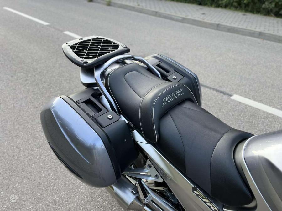 Ямаха FJR 1300 2008 в Каунас, объемом двигателя 1.30 л и пробегом 51 тыс. км за 4950 €, фото 9 на AUTOMOTO.COM.LV