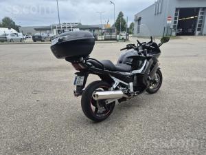 Yamaha FJR 1300 2011 in Ogre, with an engine capacity of 1.30 L and mileage of 0 thousand km for 6000 €, photo 5 on AUTOMOTO.COM.LV
