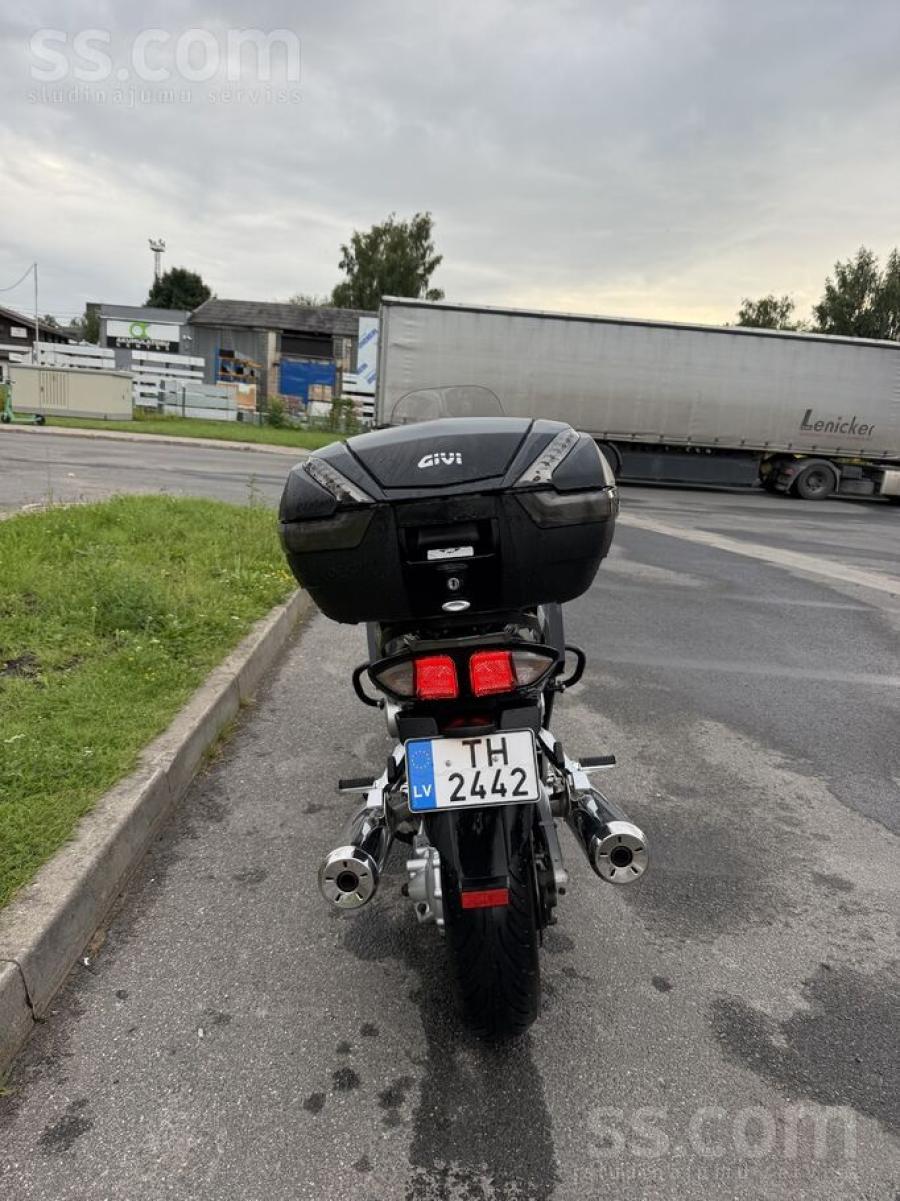 Yamaha FJR 1300 2013 Rīga, ar dzinēja tilpumu 1.30 L un nobraukumu 0 tūkst. km par 6700 €, foto 4 vietnē AUTOMOTO.COM.LV