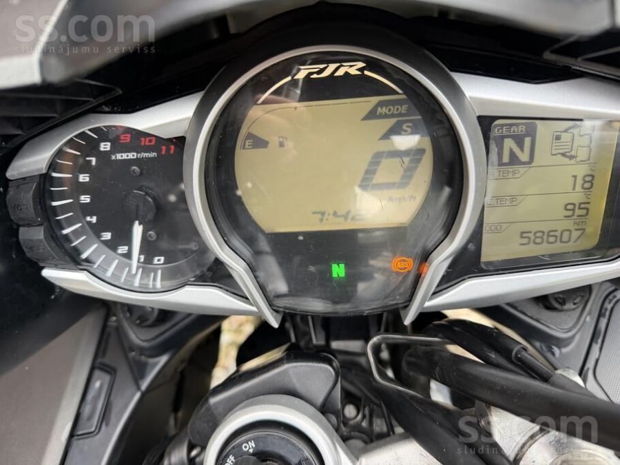 Yamaha FJR 1300 2013 Rīga, ar dzinēja tilpumu 1.30 L un nobraukumu 0 tūkst. km par 6700 €, foto 6 vietnē AUTOMOTO.COM.LV
