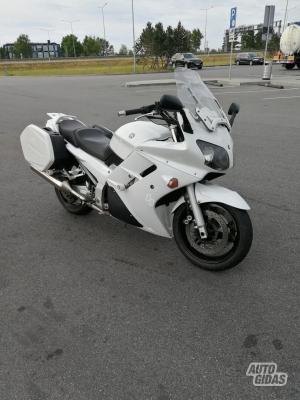 Balts Yamaha FJR 1300 2006 Gargždai, ar dzinēja tilpumu 0.00 L un nobraukumu 130 tūkst. km par 2850 €, foto 7 vietnē AUTOMOTO.COM.LV