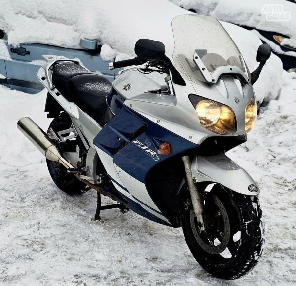 Pelēks Yamaha FJR 2005 Viļņa, ar dzinēja tilpumu 1.30 L un nobraukumu 0 tūkst. km par 2050 €, foto 4 vietnē AUTOMOTO.COM.LV