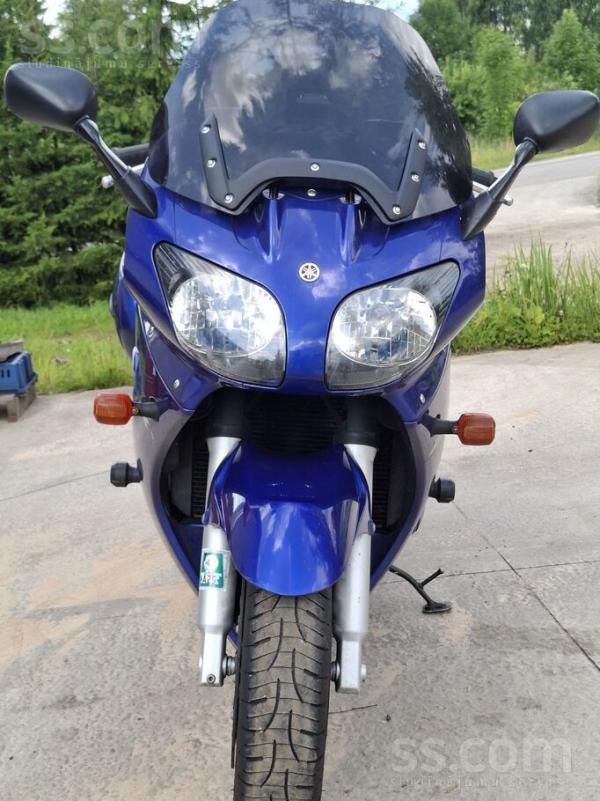 Yamaha FJR 2001 Cēsis, ar dzinēja tilpumu 1.30 L un nobraukumu 0 tūkst. km par 3500 €, foto 2 vietnē AUTOMOTO.COM.LV