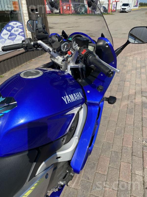 Yamaha FJR 2001 in Bauska on AUTOMOTO.COM.LV Yamaha FJR 2001 in Bauska, with an engine capacity of 1.30 L and mileage of 0 thousand km for 4100 €, photo 7 on AUTOMOTO.COM.LV