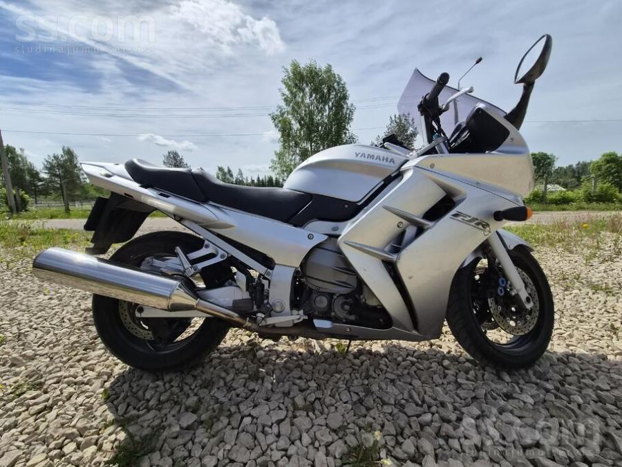 Yamaha FJR 2002 in Riga, with an engine capacity of 1.30 L and mileage of 0 thousand km for 2500 €, photo 4 on AUTOMOTO.COM.LV