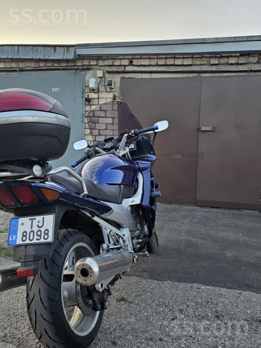 Yamaha FJR 2005 in Riga, with an engine capacity of 1.30 L and mileage of 0 thousand km for 2800 €, photo 11 on AUTOMOTO.COM.LV