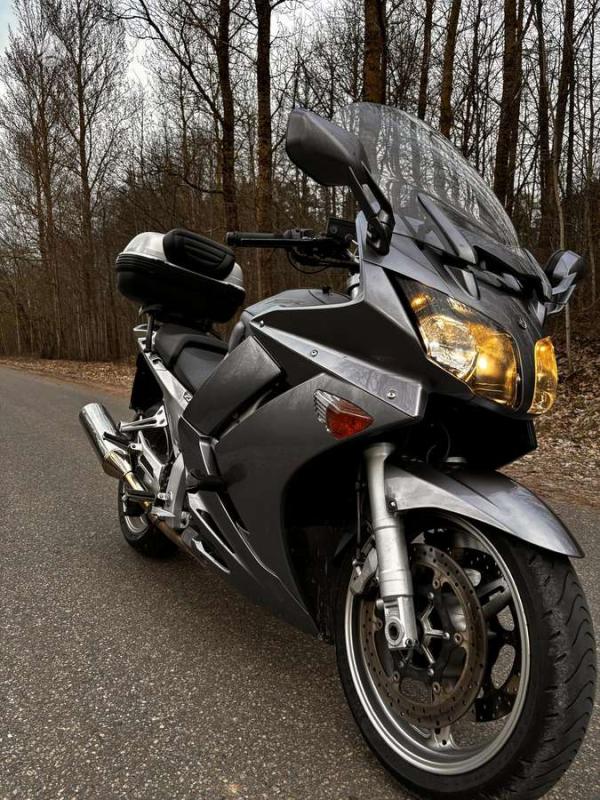 Yamaha FJR 2008 in Kaunas, with an engine capacity of 1.30 L and mileage of 130 thousand km for 4500 €, photo 1 on AUTOMOTO.COM.LV