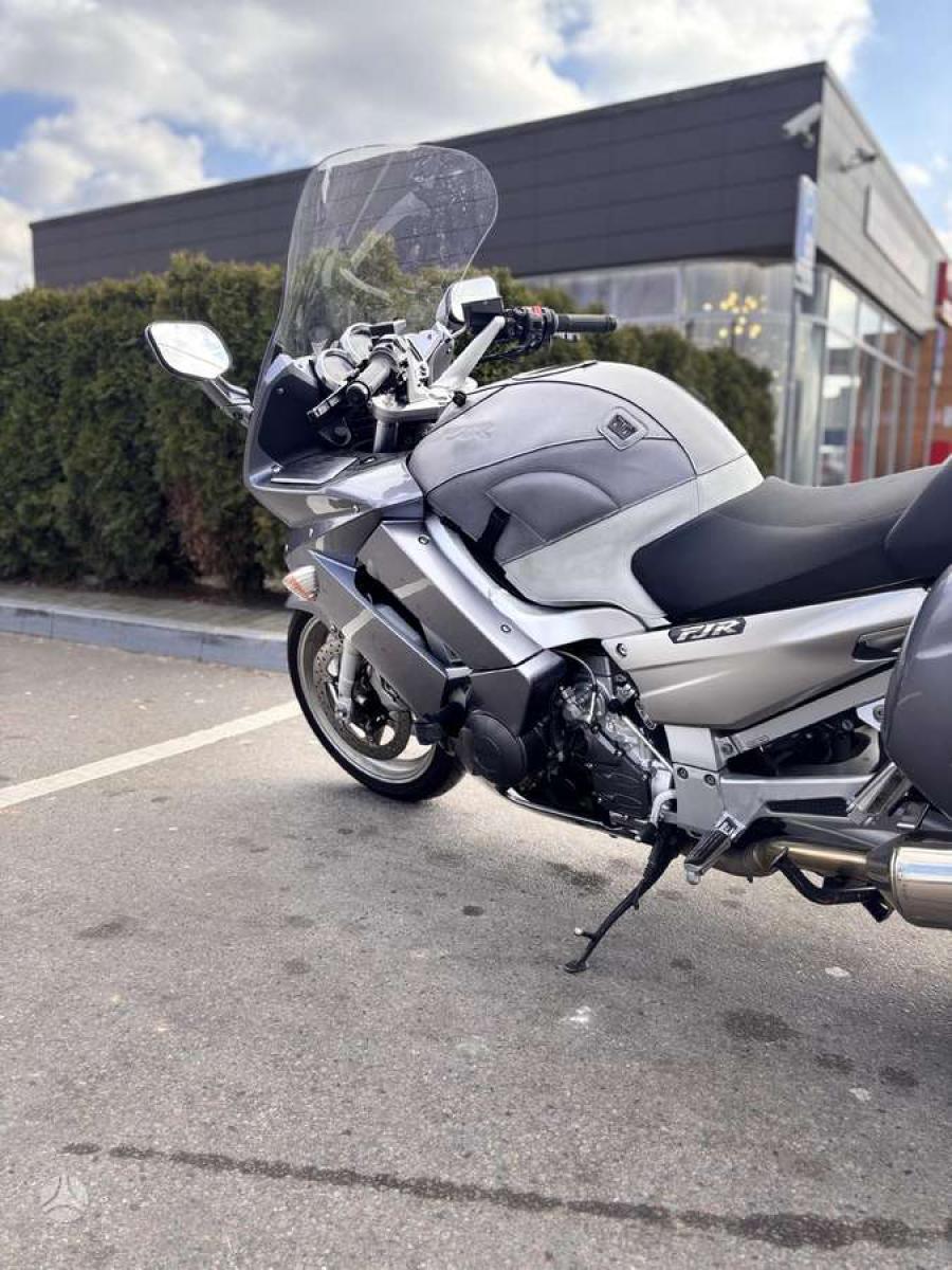 Yamaha FJR 2008 in Kaunas, with an engine capacity of 1.30 L and mileage of 130 thousand km for 4500 €, photo 4 on AUTOMOTO.COM.LV