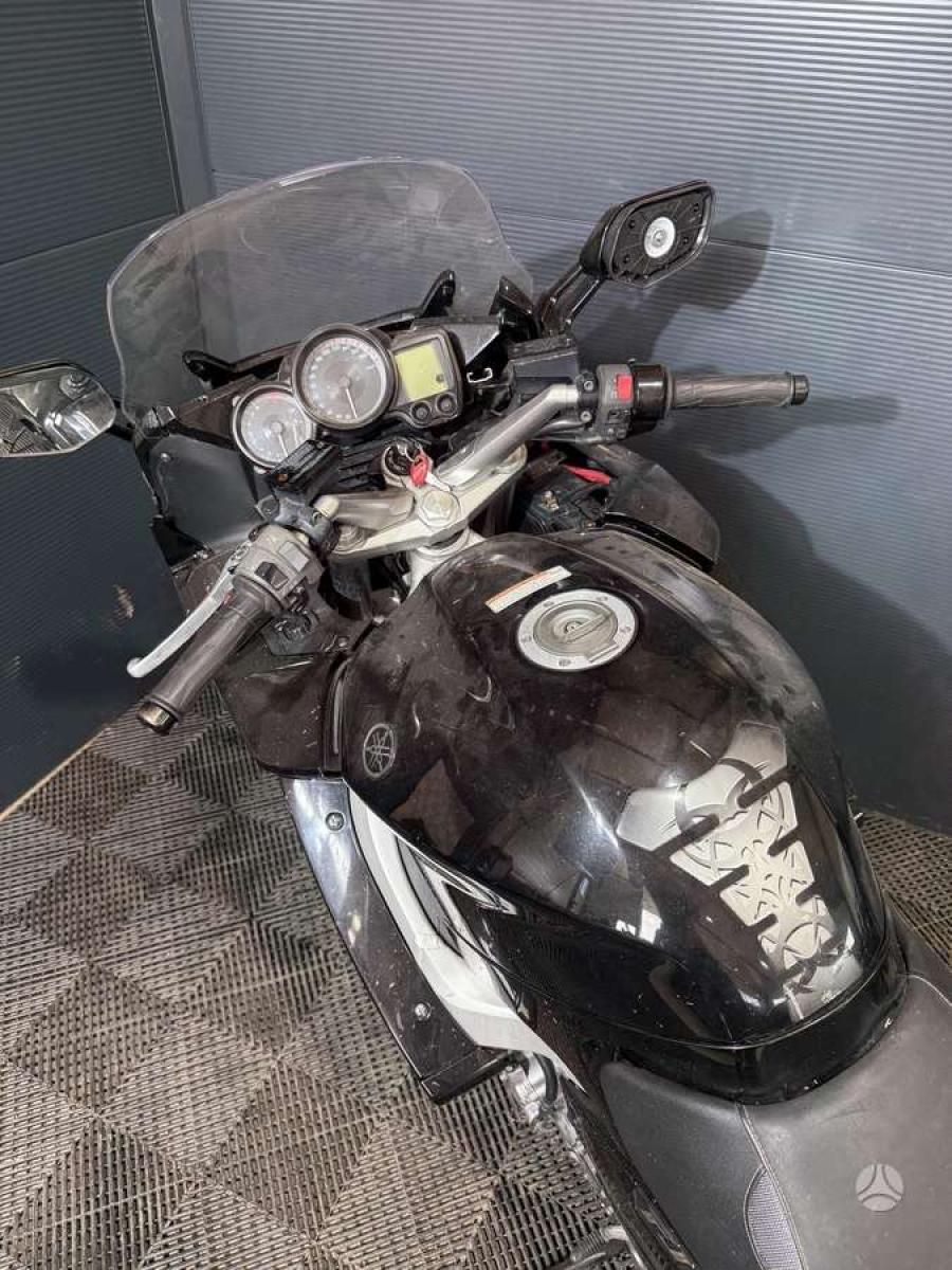 Yamaha FJR 2009 in Taurage, with an engine capacity of 1.30 L and mileage of 75 thousand km for 2550 €, photo 6 on AUTOMOTO.COM.LV